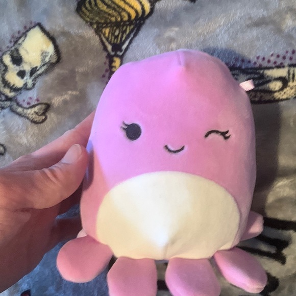 Squishmallows | Toys | Violet The Winking Octopus Custom Squishmallow ...